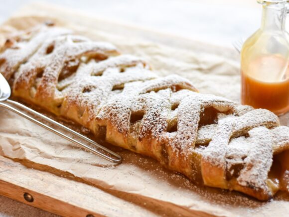 Caramel Apple Braid - Lucky Leaf