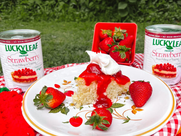 Strawberry Shortcakes - Lucky Leaf